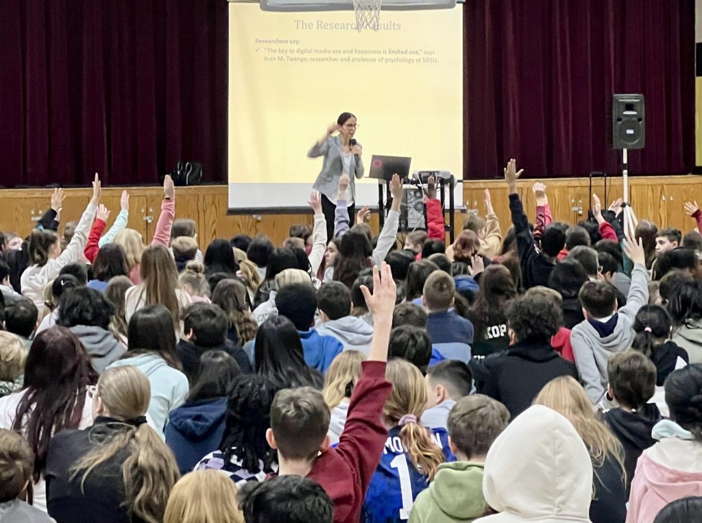 Student Assembly: Being a Teen in the Social Media Age - Teen Therapy ...